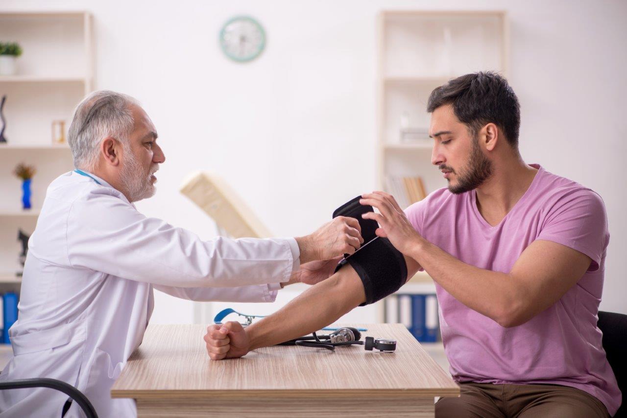 Men’s Gold Health Check Up in Dubai (Below 40 Yrs)