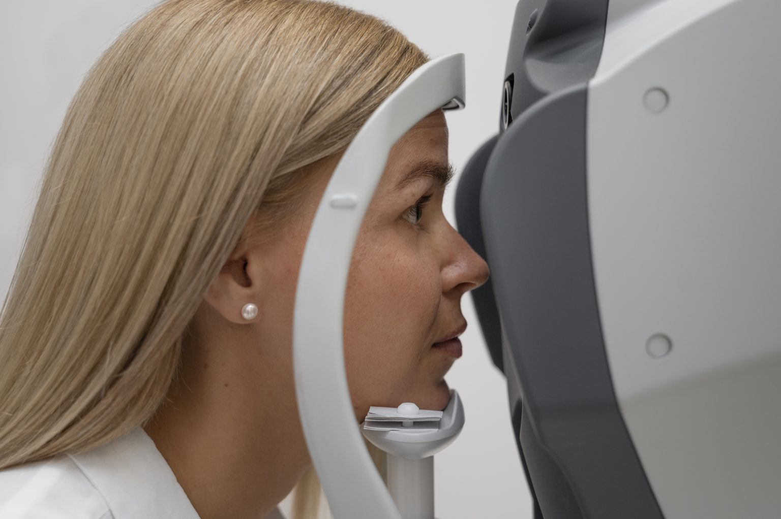 Best SMILE Eye Surgery in Dubai | SMILE Eye Surgeon in Dubai